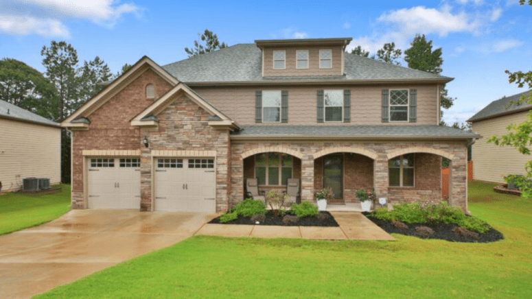 How to Take Real Estate Photos: Sell Faster and for More Money