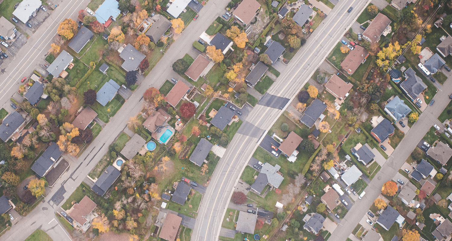 How to Price Your Home Right by Using House Comps