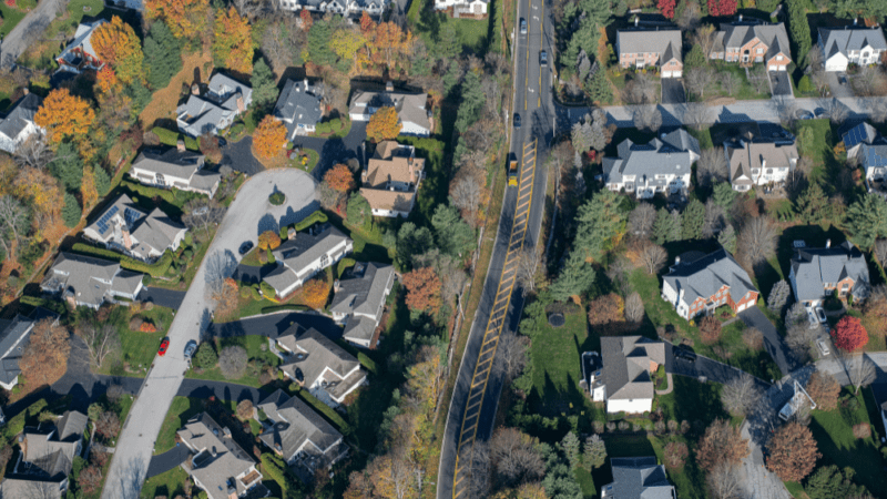 Average HOA Fees and the Benefits of Homeowners Associations