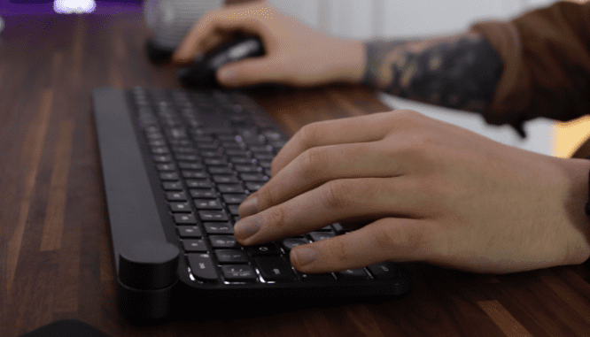 7 Reasons to Check Your House Value: Get a Free Estimate