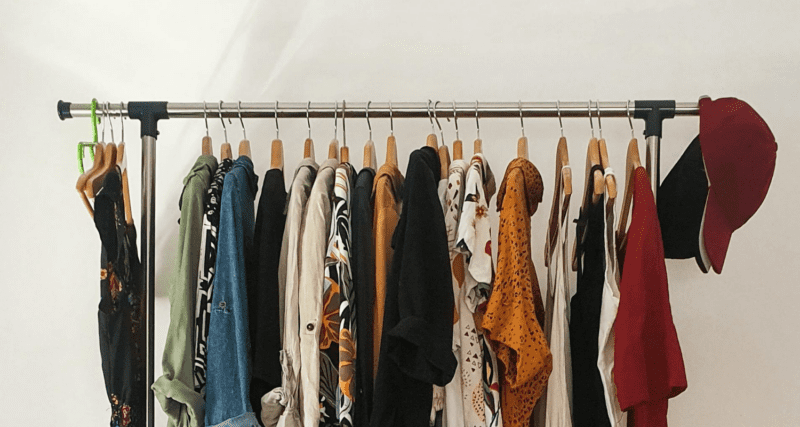 Packing 101: A Simple Guide on How to Pack Clothes for Moving Day