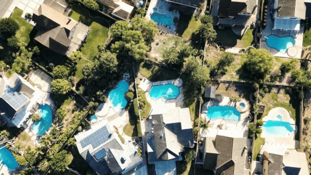 Average HOA Fees and the Benefits of Homeowners Associations