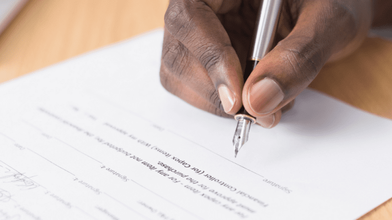 House Deed vs Title: What’s the Difference in Real Estate?