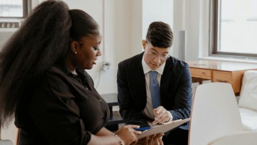 What are the Pros and Cons of Flat Fee Real Estate Brokers?